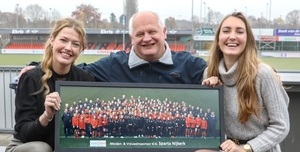 Meiden- en vrouwen op de plaat voor SilverCloud Computing - v.v. Sparta Nijkerk