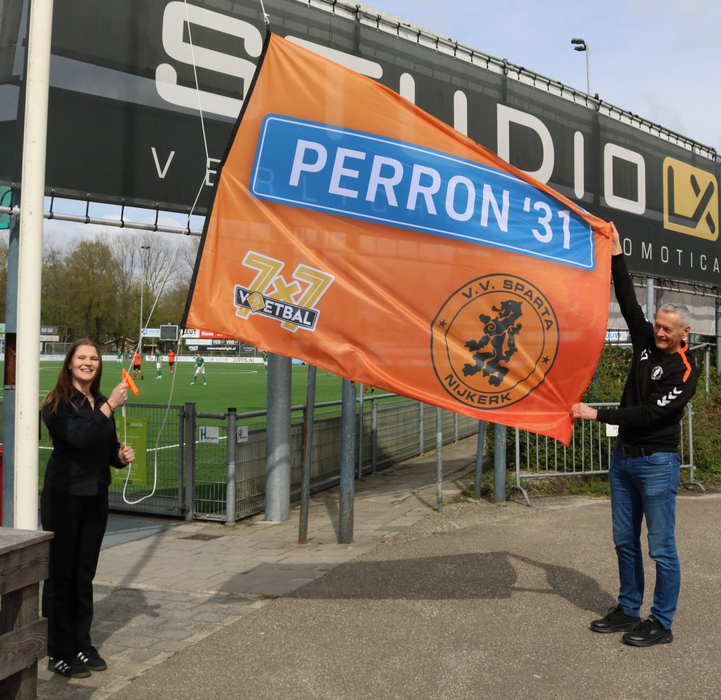 Nieuwe vlaggen voor Perron’31 - v.v. Sparta Nijkerk